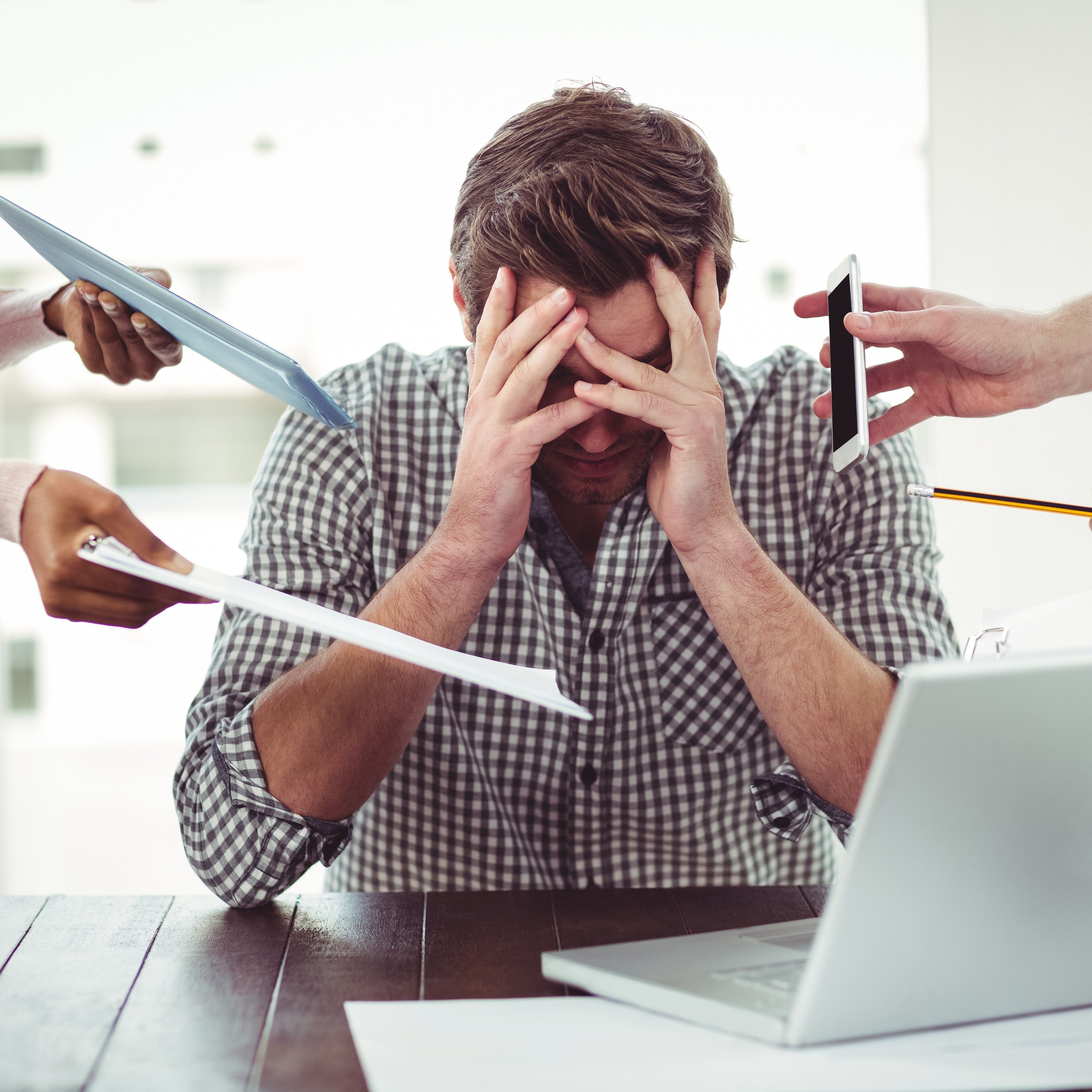 Eczéma des jambes : causes, symptômes et solutions | La Roche-Posay